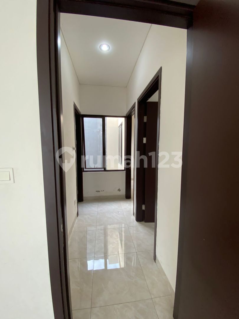 Disewakan Rumah 2 Lantai Free Ipl Enchanta Type C Lavon 1 | hor18071059