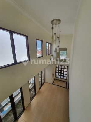 Rumah Mulyosari Prima Bagus Include Furnish menempel | Rumah123