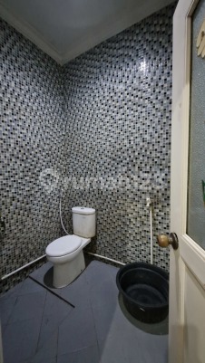 Disewakan, Rumah Minimalis 2Lt Rapih Siap Huni Di BCS | Rumah123