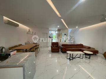 Rumah Golf Lake Residence Ukuran 8x18 | Rumah123