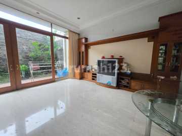 Dijual Rumah Classic Istana Regency 1 Dekat Tol Pasteur & Mall BTC ...