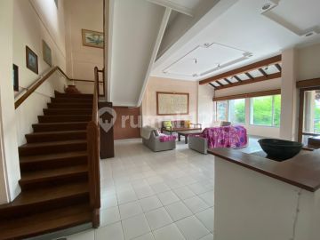 Sewa Rumah + Ruang Usaha 3 Lantai Komplek Cipaku Bandung | Rumah123