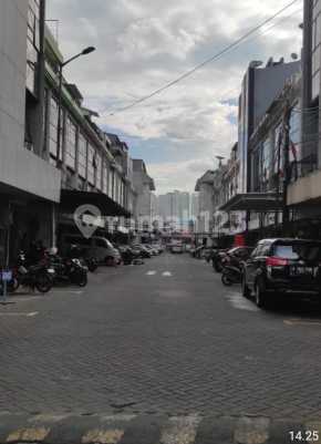 Ruko Roxy Mas Gandeng 3 | Rumah123