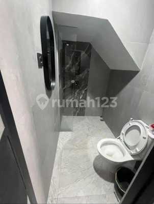 15 V Lk Dijual Rumah Bagus Uk 10X10 di Meruya 3 Lantai | Rumah123