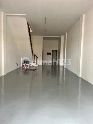 Ruko Pasar Paramount - Hadap Jalan Raya - Turun Harga | Rumah123