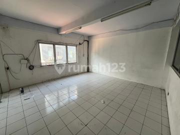 Gudang Elang Laut PIK Uk.10x24m2 Gudang Full 3 Lantai Ada Lift | Rumah123