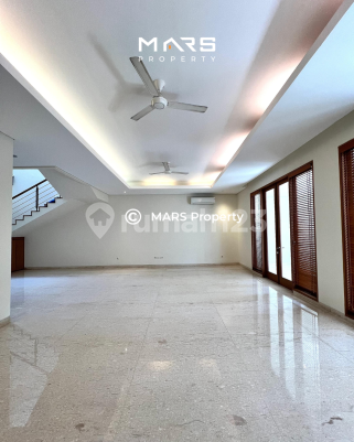 MODERN TROPICAL HOUSE KEMANG KOMPLEK NYAMAN DAN TENANG | Rumah123