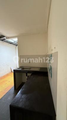 Disewakan Rumah Murah & Rapi Cat Ulang di Residence One Bsd | Rumah123