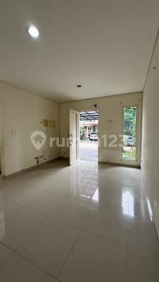 Disewakan Rumah Murah & Rapi Cat Ulang di Residence One Bsd | Rumah123
