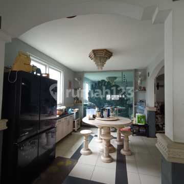 Rumah Bergaya Klasik Luas Aman Teduh Di Cipinang Melayu Jakarta | Rumah123