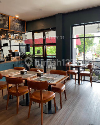 Rumah Lama Ada Resto Cafe di Area Panglima Polim Kebayoran Baru | Rumah123