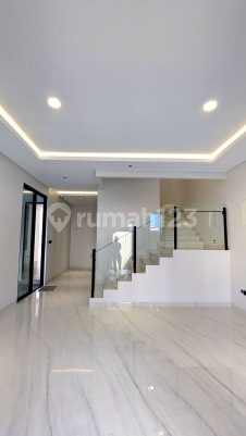 For Sale Brand New Modern Minimalist Home in Prime Block | Rumah123