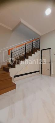 Rumah Mewah Ada Kolam Renang di Sawangan Depok Full Furnsihed | Rumah123