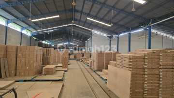 Warehouse in Dadap Tangerang, Land Area 1944 M2, Office Ready, 40 Ft ...