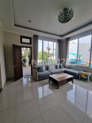 Pantai Indah Kapuk Bukit Golf Mediterania Jakarta Utara Tinggal Jalan Kaki Ke Mall Pik Avenue ...