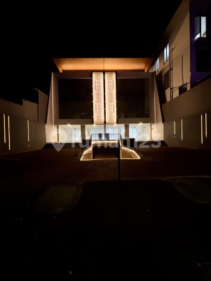 Disewakan Gedung Brand New Radin Premier, Duren Sawit | Rumah123