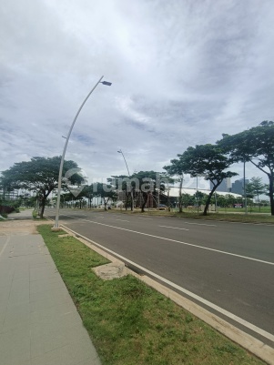 Kavling Komersial Manhattan Avenue PIK 2 1690m2 Hadap Jalan Raya | Rumah123