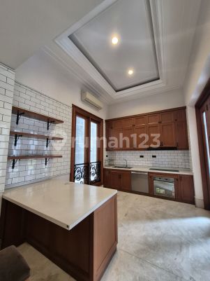 Disewakan Rumah Mewah Menteng Full Marmer & Lift | Rumah123