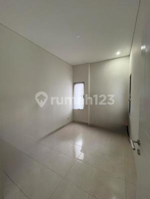 Rumah Janur Kuning Kelapa Gading Furnished | Rumah123