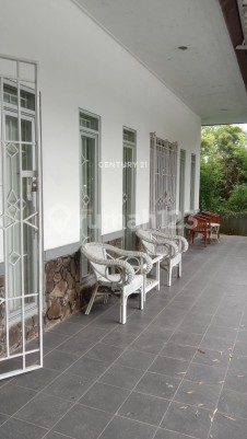 Villa Dengan Tanah Yang Luas Suasana Asri Di Rancabali Bandung | Rumah123