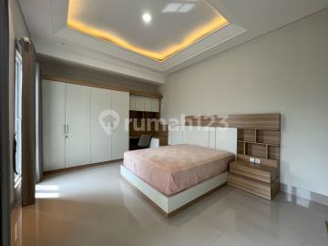 Cr. La Dijual Cepat Ruamh Mewah Raffles Hills cibubur Siap Huni | Rumah123