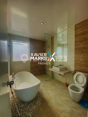 2 Bangunan Villa Full Furnish View Pegunungan dan City Light dan Dekat ...