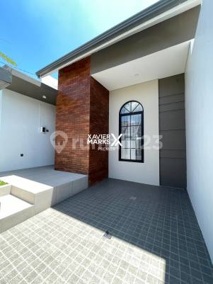 Rumah Modern Baru Gress Ala Tropical House Siap Huni Selangkah dari UB ...