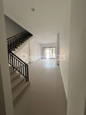 Ruko Osaka 3 Lantai Pantai Indah Kapuk 2 Pik 2 | Rumah123