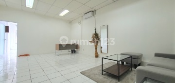 Ruko Sewa lantai 3 saja, Bukit Gading Indah depan Gading Kirana, Kelapa ...