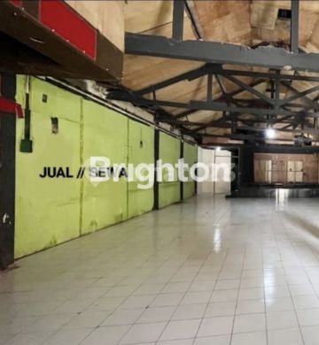 RUKO BESAR TENGAH KOTA SOLO!! LOKASI STRATEGIS, HANYA 30 METER DARI ...