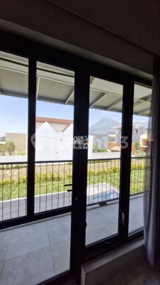 Villa Modern Ada Private Pool di Lembah Metro Batu View Bagus | vls163333