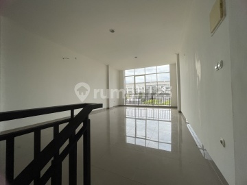 For Rent Ruko Golf Island, Golf Island 4lt Siap Pakai Bisa Utk Resto ...