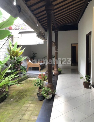 Homey House Ready To Rent Located In Banjar Semer, Kuwum (Kerobokan ...