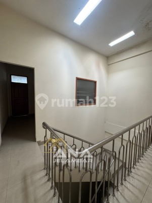 Ana Rumah Uk 4.5X20m di Jelambar | Rumah123