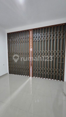 Ana Rumah Uk 4X20m di Jelambar | Rumah123