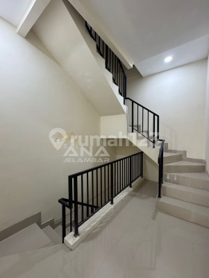 Ana Rumah Baru Uk 3X15m di Duri Kepa | Rumah123