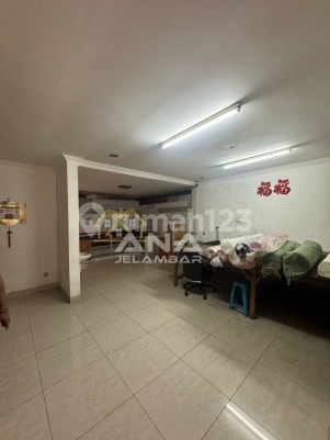 Ana Rumah Uk 10X19m di Komplek Duta Mas Jelambar | Rumah123