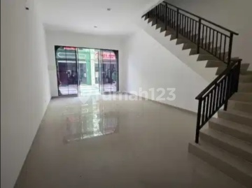 Ruko 3 Lantai di PIK 2 Disewakan | Rumah123
