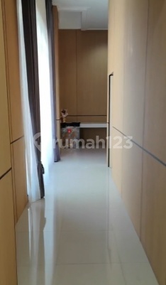 Ruko Osaka Hoek PIK 2 5x15 Semi Furnished Area Ramai Siap Pakai | Rumah123