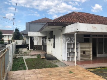 Rumah Open Space di Supratman Sangat Stretegis Jarang Ada | Rumah123