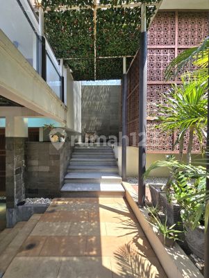 Rumah Bagus 2.5 Lantai di Sektor 7-Bintaro | Rumah123