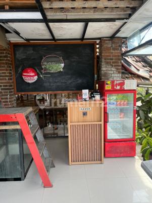 Disewakan Restoran Full Furnished Depan Sekolah Internasional | Rumah123