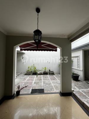 Rumah Graha Family Pakuwon Indah Kosongan Siap Huni | Rumah123