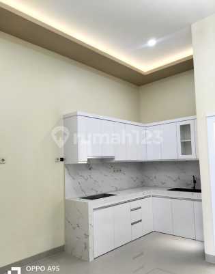 Only Last Unit Left!! Dijual Rumah Tingkat Mewah Modern di Permata ...