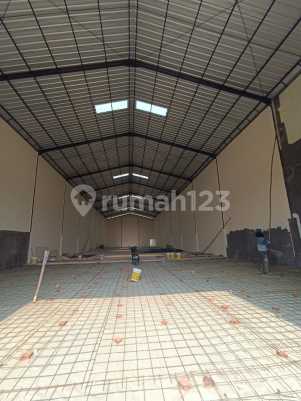 Gudang Salembaran, Tangerang, Ada 2 Unit, Gandeng | Rumah123
