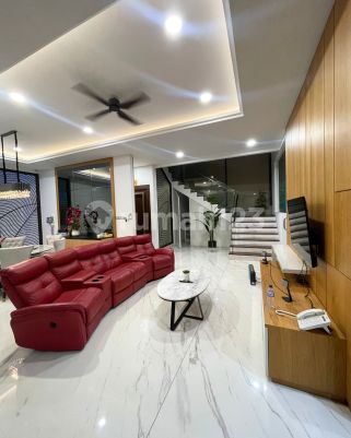 Rumah Mewah PIK Kayara Minimalis Furnish (200m) | Rumah123