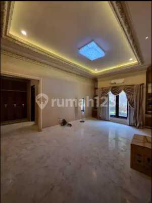 Pakuwon Indah Jalan Raya Kembar Boulevard Mewah Classic Bagus | Rumah123
