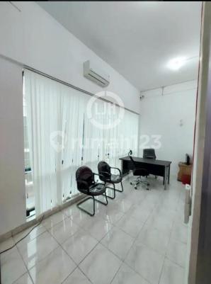 Nice Shop House at Peterongan Plaza | Rumah123