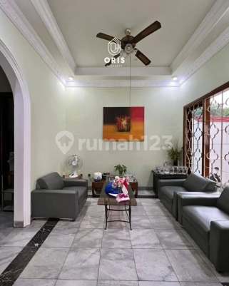 Rumah Kost di Area Eksklusif Senopati Kebayoran Baru, T 312 B 500 ...