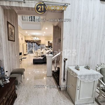 DISEWAKAN - Rumah Cantik 2-Lantai - di Lippo Karawaci Sentral | Rumah123